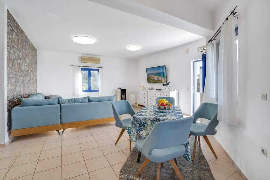 13 - A Home In Crete